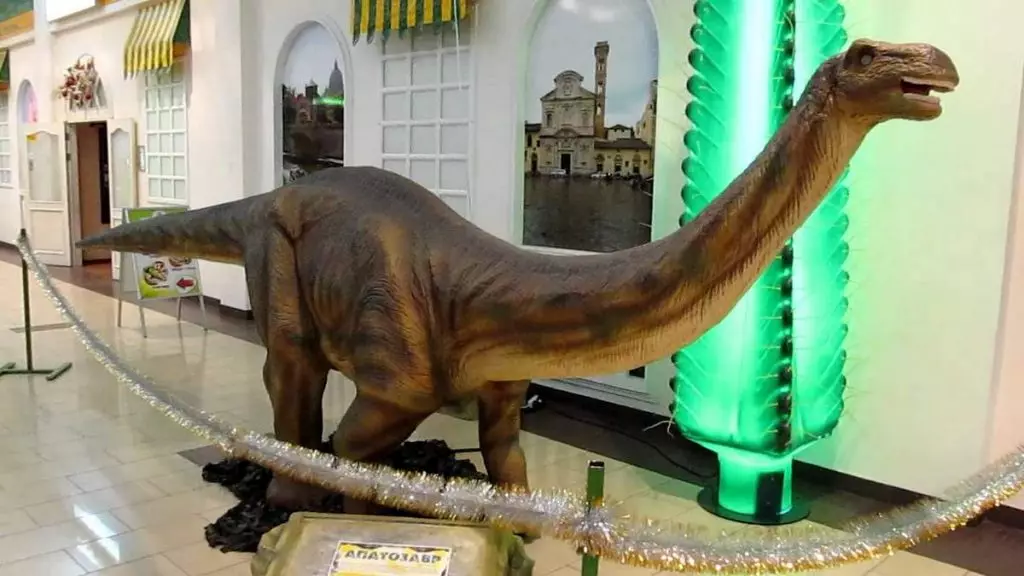 Pamja e dinosaurit Apatosaurus.