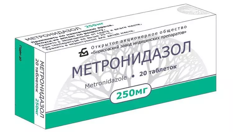 Kediler için Metronidazol