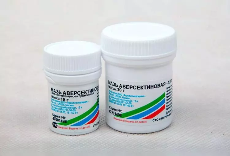 Thuốc mỡ aversectin cho mèo và mèo