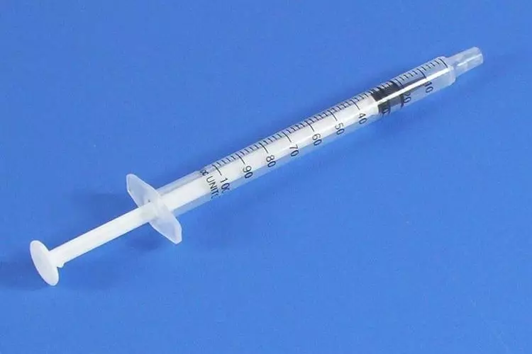 Insulin syringe