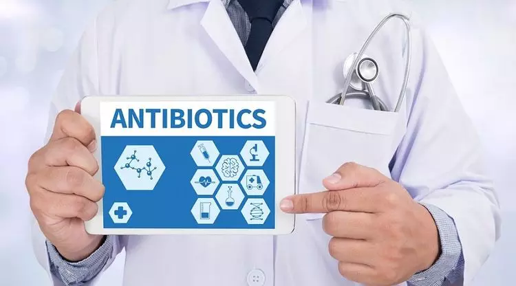 Mga antibiotiko